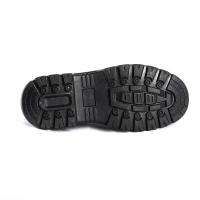 China Embossed Cow Leather Upper Protective Shoes with Low Top and Slip Resistant Function for sale