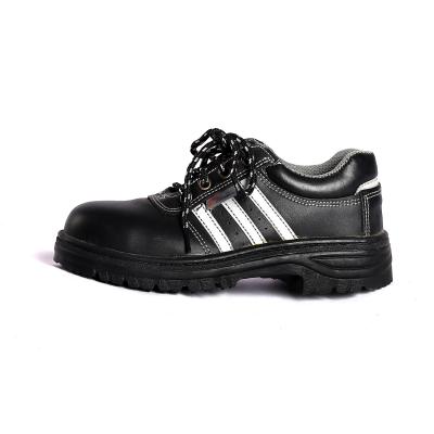 China Lightweight Oil Resistant Steel Toe Safety Shoes With Comfortable EVA Insole for sale