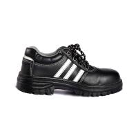 China Lightweight Oil Resistant Steel Toe Safety Shoes With Comfortable EVA Insole for sale