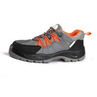 China Oil-Resistant Protective Shoes With Low Top And Nylon Tongue For Comfortable Work Experience for sale