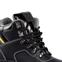 China Anti Smash and Anti Puncture Wear Resistant Rubber Outsole with Metal Eyelets Safety Boots for Men for sale