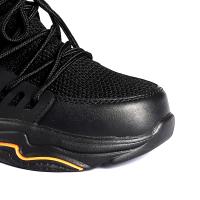 China PU Outsole Flyknit Protective Footwear Lace-Up Closure Type and Maximum Protection for sale