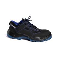 China Rubber EVA Sole Low Cut Safety Shoes For Oil Resistance And Slip Resistant for sale