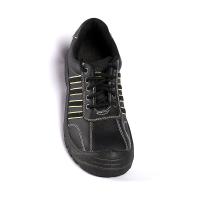 China Metal Eyelets Safety Boots With Low Cut Waterproof Safety Shoes for sale