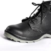 China Comfortable Middle Cut Safety Shoes EVA Insole Genuine Leather Upper Shock Absorption for sale