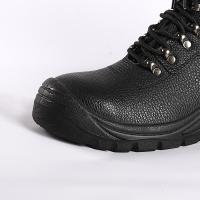 China US 6-12 Size Middle Cut Safety Shoes With 1.5kg Weight And Embossed Cow Leather Upper Material for sale