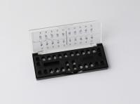 China Orthodontic E Series III Dental Self Ligating Ceramic Brackets Mesh Base for sale