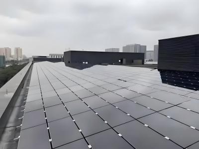 China 110W 10 Year Warranty BIPV Glass 0.90A Isc For Construction Integration for sale