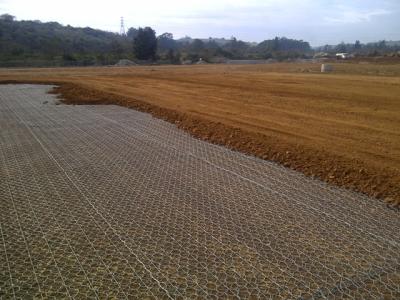 China Hexagonal Road Construction 2m Woven Steel Mesh for sale