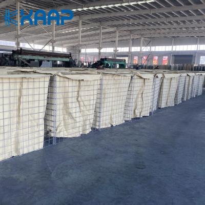 China Welded Gabion Wall 5mm 50x50mm Defensive Barrier for sale
