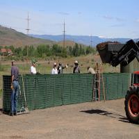 China Military Gabion Basket Hesco Mil1 Flood Control Defensive Barrier 4mm for sale