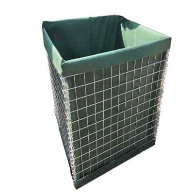 China Army Galvanized Welded 50x50mm Defensive Barrier With Geotextile for sale