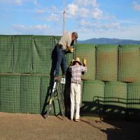 China Military Sand Filled 6mm Hesco Baskets for sale