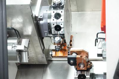 China Universal Automatic Precision Lathe Machine With FANUC Syntec Cnc Control System for sale
