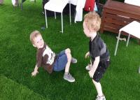 China Anti UV Soft Plastic Artificial Grass For Wedding Decoration 4 Tone Wear Resistance for sale