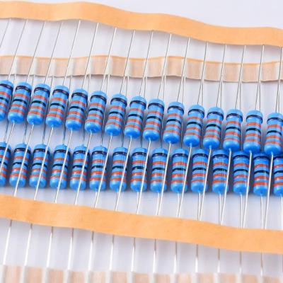 China 1/8W to 5W Metal Film Resistors 1% Tolerance 0.1Ω-22MΩ Range 200V-600V Working Voltage for sale