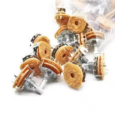 China RS25 4-Pole Rotary Switch 500V 10,000 Cycle Life with 6mm Shaft for Industrial Control for sale