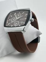 China Customized Quartz Wrist Watch Luminous Hands Band for Men with Battery Performance for sale