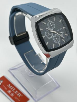 China Stylish Quartz Wrist Watch with Luminous Leather Strap for Fashionable Gentlemen for sale