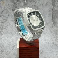 China New Arrival Ml1110 Silver Quartz Watch Waterproof 3 ATM Customized Logo Wholesale for sale
