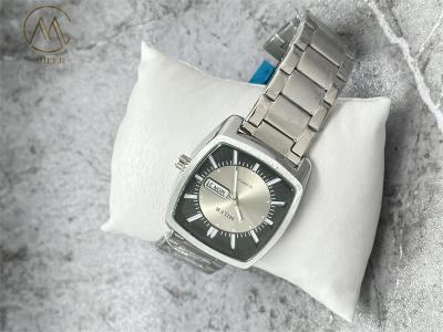 China Customized Luxury Stainless Steel Men'S Quartz Wristwatch Ideal Gift for sale