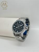 China Round Case Shape Stainless Steel Strap Watch with Metal Strap Type Water Resistance 30 Meters for sale