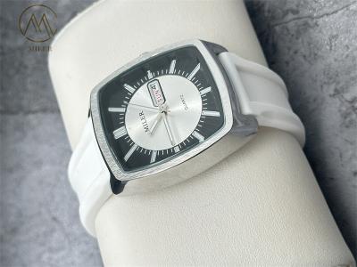 China Newly Design 8 Color Option Dail Waterproof Quartz Watch for Women for sale