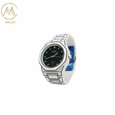 China New Coming Black and White Dail Option Waterproof Quartz Watch for Kids for sale
