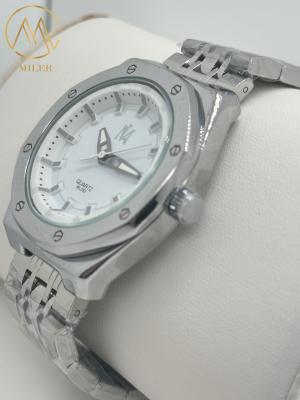 China New Fashion Brand Quartz Watches Round Dial Personalized Stainless Steel Strap Watches for sale