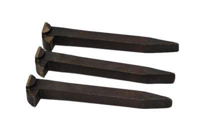 China Rail Cut Spike With Plain Oiled Surface Durable Rail Fasteners For Smooth Stable Railway Operations for sale