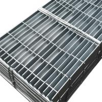 China Hot Dipped Galvanized Steel Grating with 32 X 5mm Plain Bar and High Strength for Heavy-Duty Construction for sale