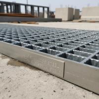 China 316 Stainless Steel Grating with Slip-Resistant Surface and Customizable Sizes for Industrial Applications for sale