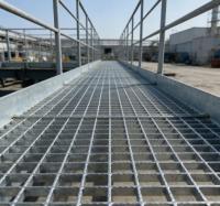 China Heavy Duty Steel Grating H-20 Rated Hot-Dip Galvanized Steel Bar Grating Trench Drain Cover for sale