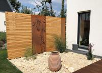China Decorative Stainless Steel Garden Ornaments With Bamboo Patterns for sale