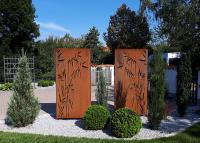China Decorative Stainless Steel Garden Ornaments With Bamboo Patterns for sale