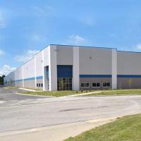 China 28mm Thickness 12m Length Odm Prefabricated Steel Workshop for sale