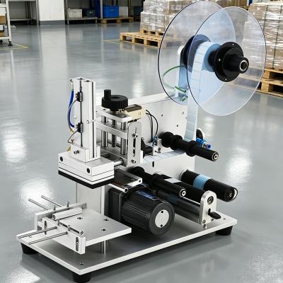 China Skincare Can Bottle Automatic Flat Label Applicator Machine Tabletop Customized for sale