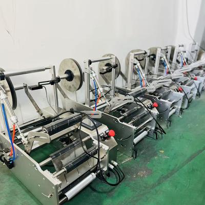 China Semi Automatic Bottle Labeling Machine Table Top Label Sticker Machine for Plastic Glass Bottle Honey Pot Labeler for sale