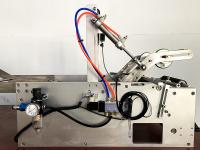 China 220V 50hz Semi Auto Water Label Machine Applicator For Water Liquid Bottle for sale