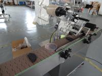 China SUS304 Stainless Steel Flat Surface Label Applicator Equipment Automatic High Precision for sale
