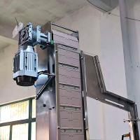 China Servo Drive Glass Bottle Capping Machine Filling Labeling 45BPM ODM for sale