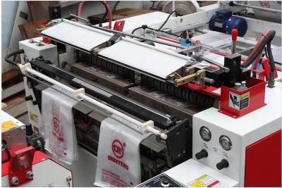 China Fast Food Delivery T Shirt Bag Making Machine 250pcs/Min , Eco Friendly Plastic Bags Making Machine for sale