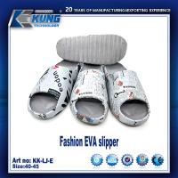 China PVC Air Blowing Slippers Anti Abrasion Mens Shoes Multicolor Custom Logo Available for sale