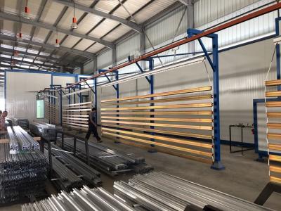 China SUS304 Electrostatic Horizontal Powder Coating Line 380V 220V with 295m Chain and 200kg Capacity for sale