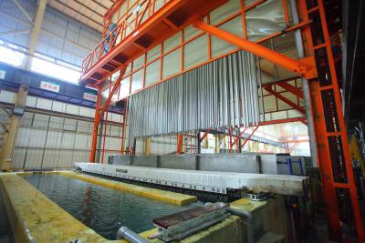 China Vertical Anodizing Electrophoresis Production Line with 7500T/Month Capacity and ±2mm Precision for Aluminum Profiles for sale