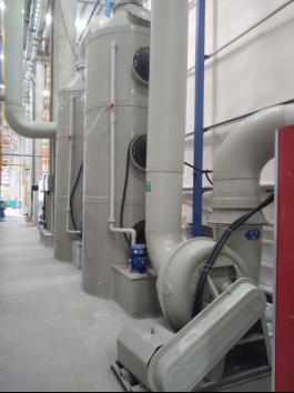 China Vertical Powder Coating Line for Aluminum Profiles 7000mm Waste Air Treatment System Custom Capacity for sale