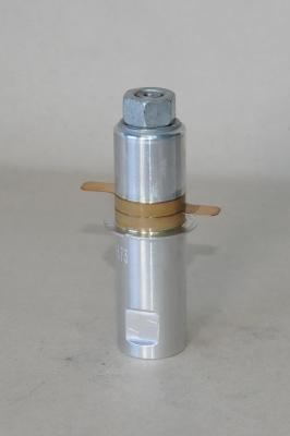 China 28kHz 800W Ultrasonic Welding Transducer Converter with 2 Pcs Ceramic Discs and Horn for sale
