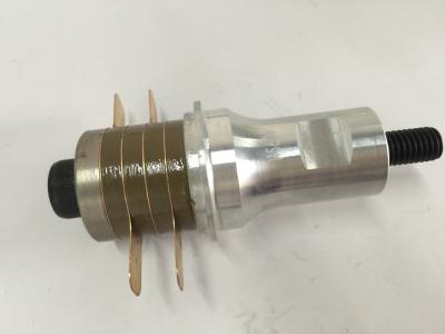 China 35kHz 500W Ultrasonic Converter 4 Piezo Ceramics 6um Amplitude M8 Joint Bolt for sale