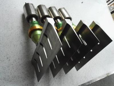 China 305mm Titanium Blade Ultrasonic Food Cutter 20kHz 800W Cake Cutting Equipment for sale