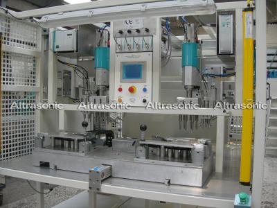 China 35Khz 300W - 1000W Plastic Electric Riveting Welding Machine With PCL Program Control for sale